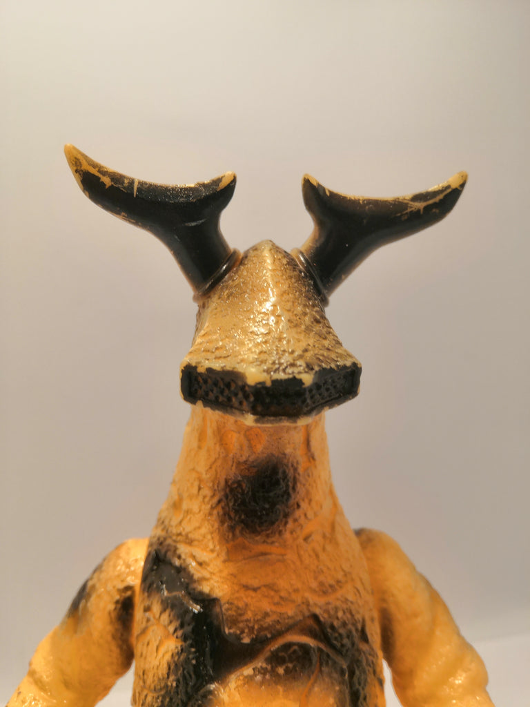 BANDAI Ultraman Kaiju Eleking Vintage Figure 1983 – Senpai Mart