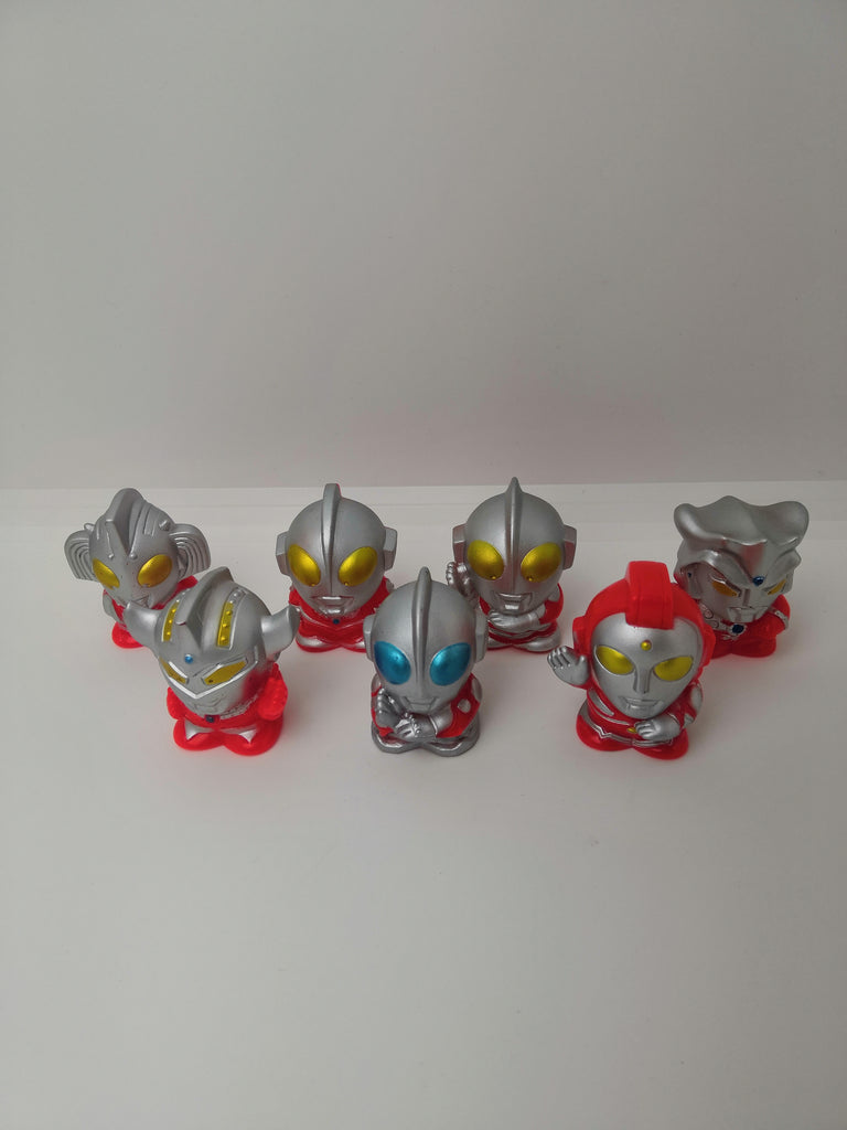 BANDAI Ultraman SD Finger Puppet 4cm Set of 7 – Senpai Mart